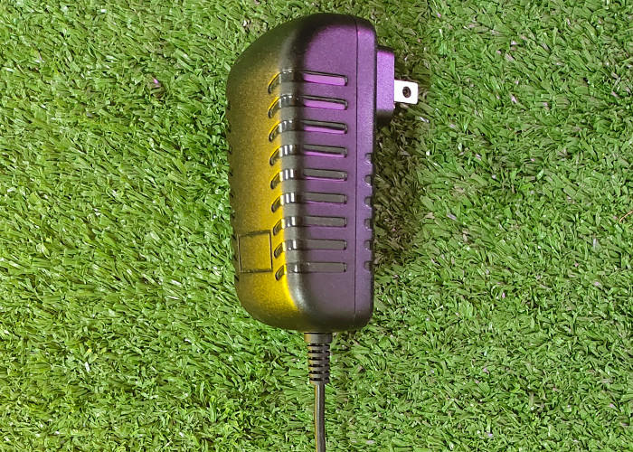 AC/DC ADAPTER power supply conforms to UL Std FCC input 100-240V UK Plug